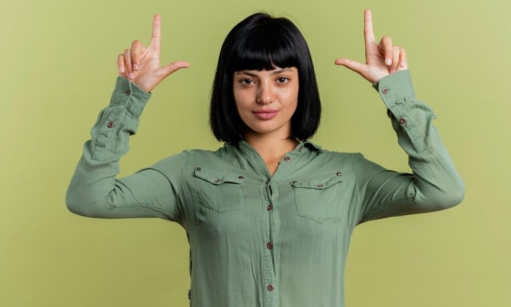 Dorothy Miles: Pioneering Deaf Poet in Sign Language