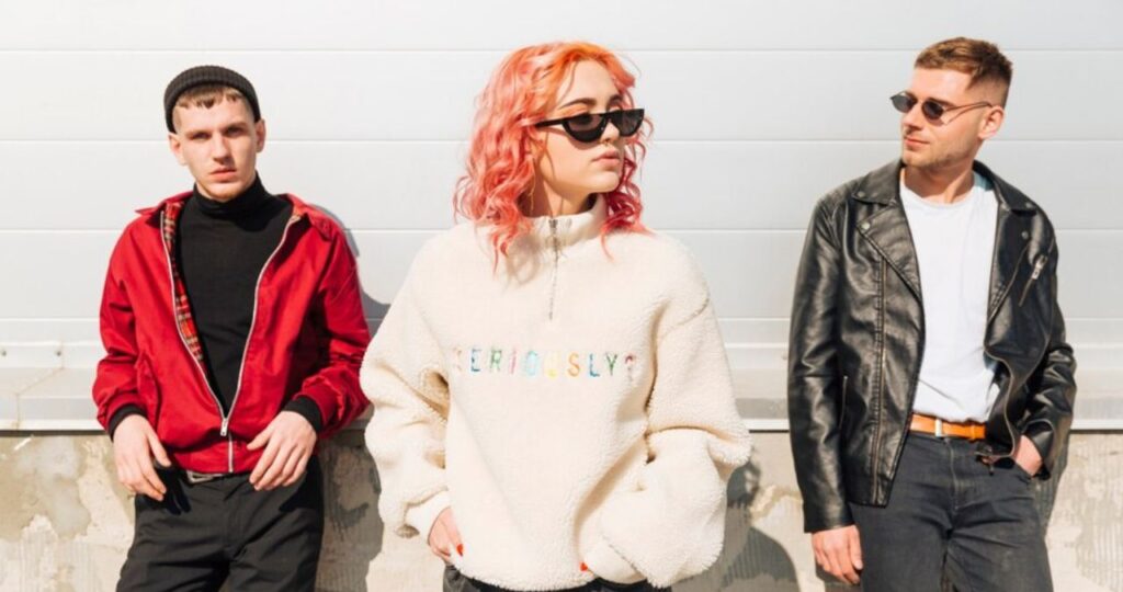 Daretoclog Bee Gees: Reliving Iconic Hits in Style