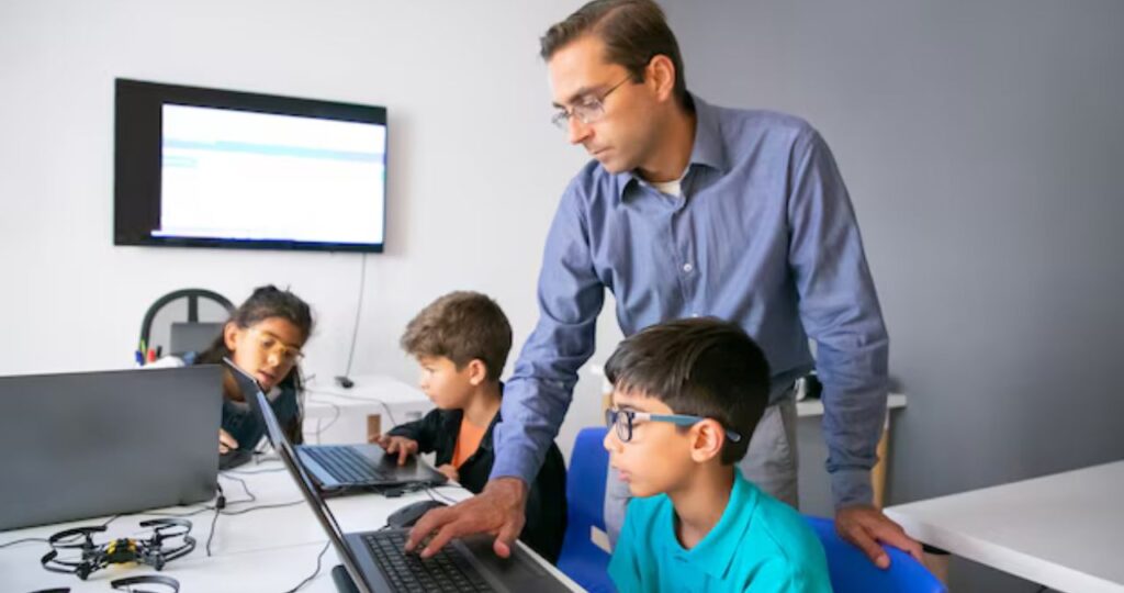 Colegia: Revolutionizing Online Learning for Students and Teachers